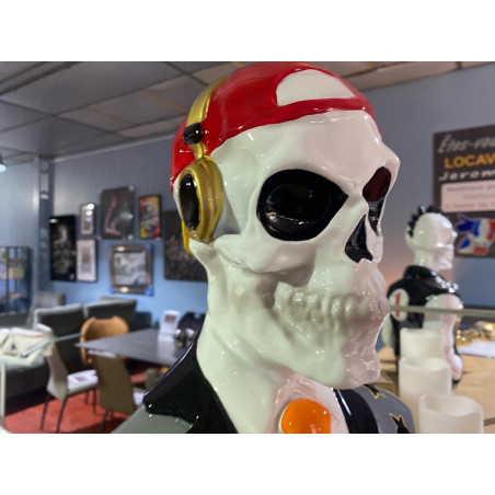 PUNK casquette, statue rendu de qualité, belle pièce, déco originale ...